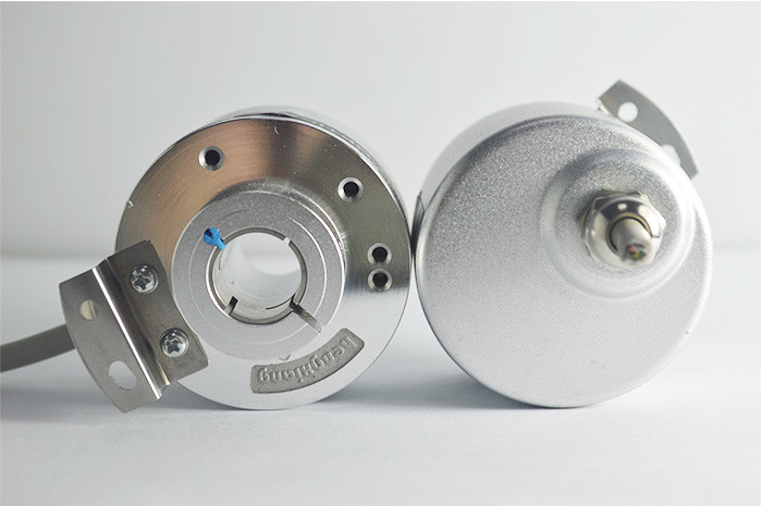 K50 Hollow Shaft 15mm Through Hole Encoder 20000 ความละเอียด Dc8 - 30v IP65